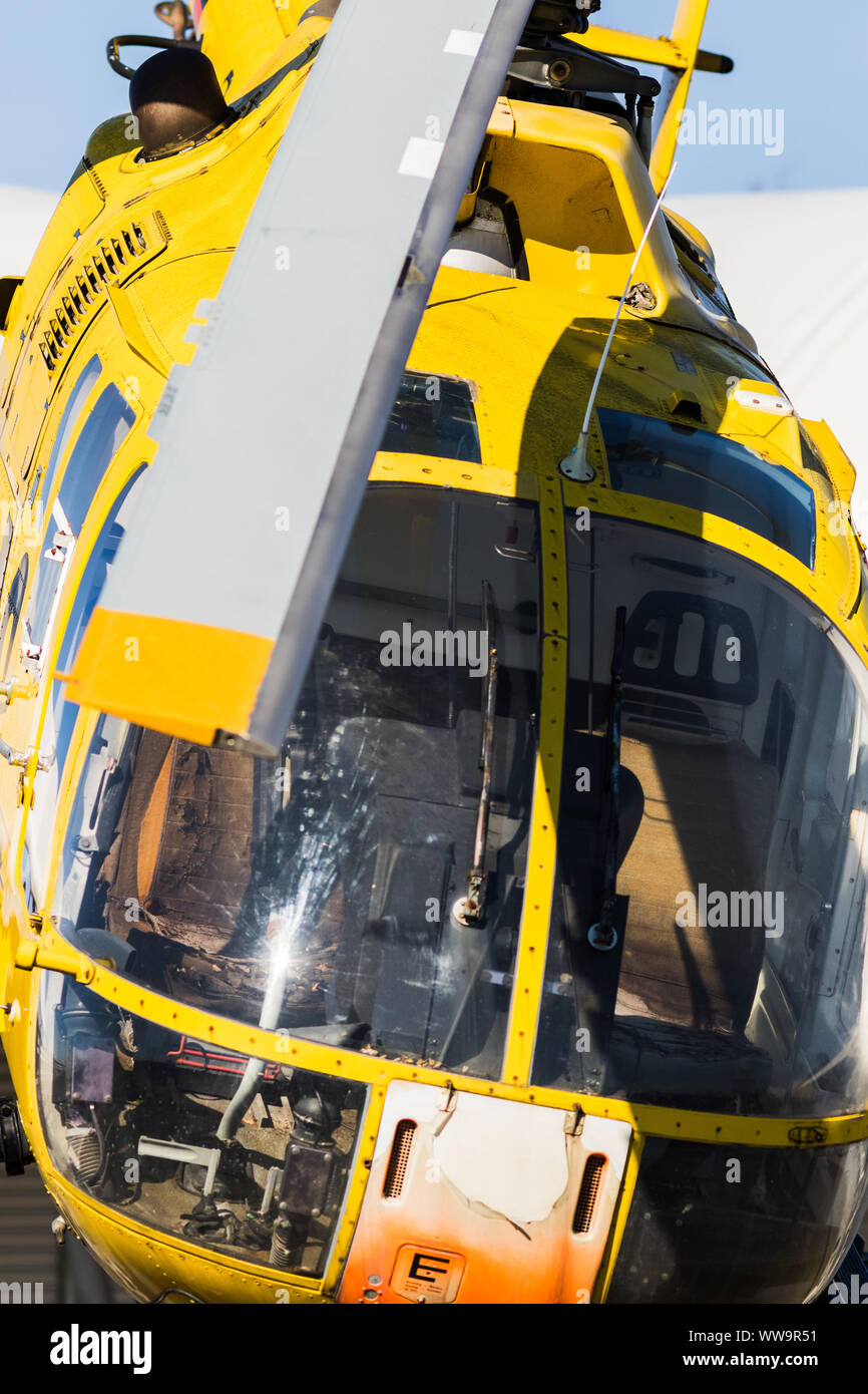 Helicopter cockpit detail close hi-res stock photography and images - Alamy