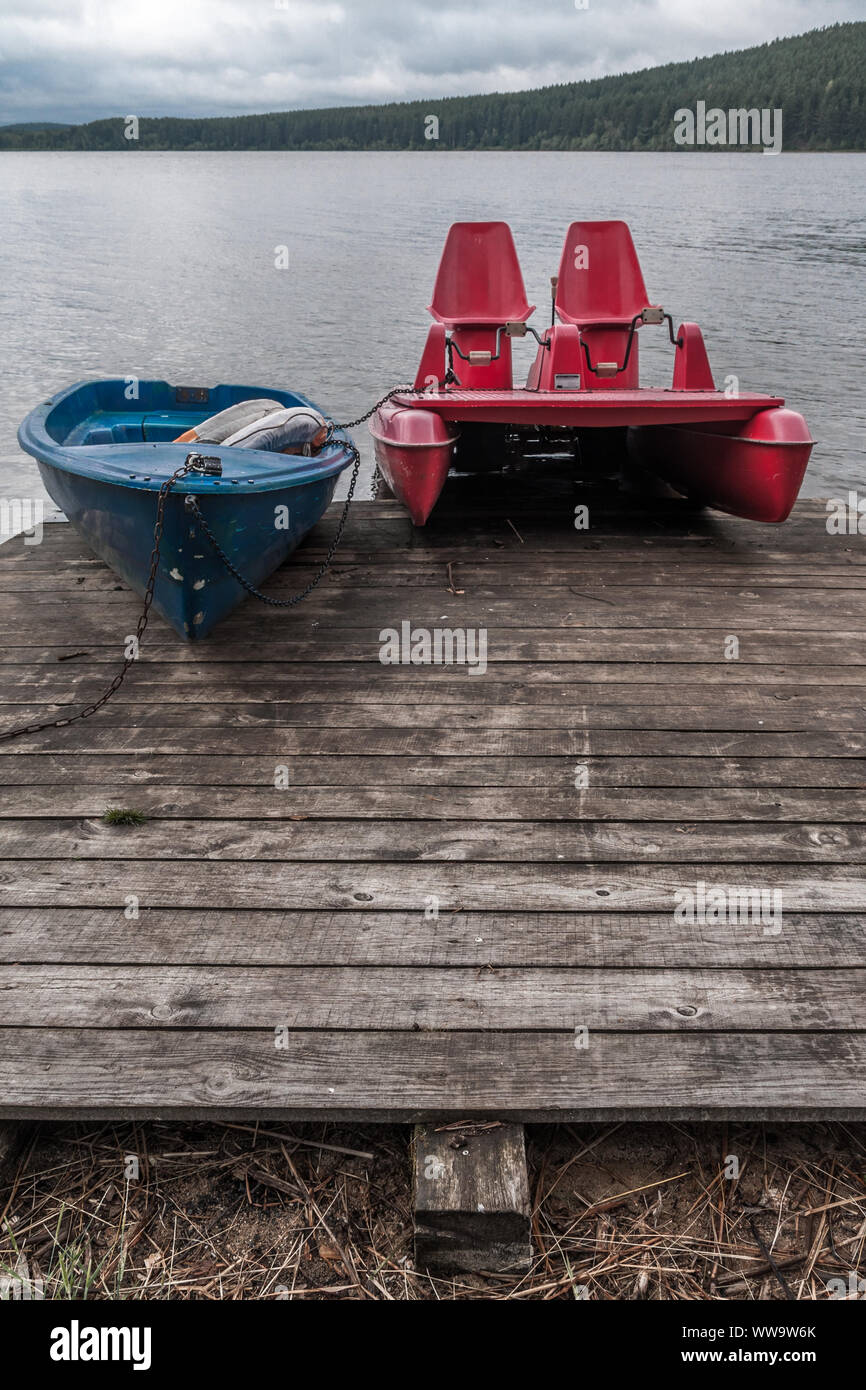 Blue and black boat hi-res stock photography and images - Alamy