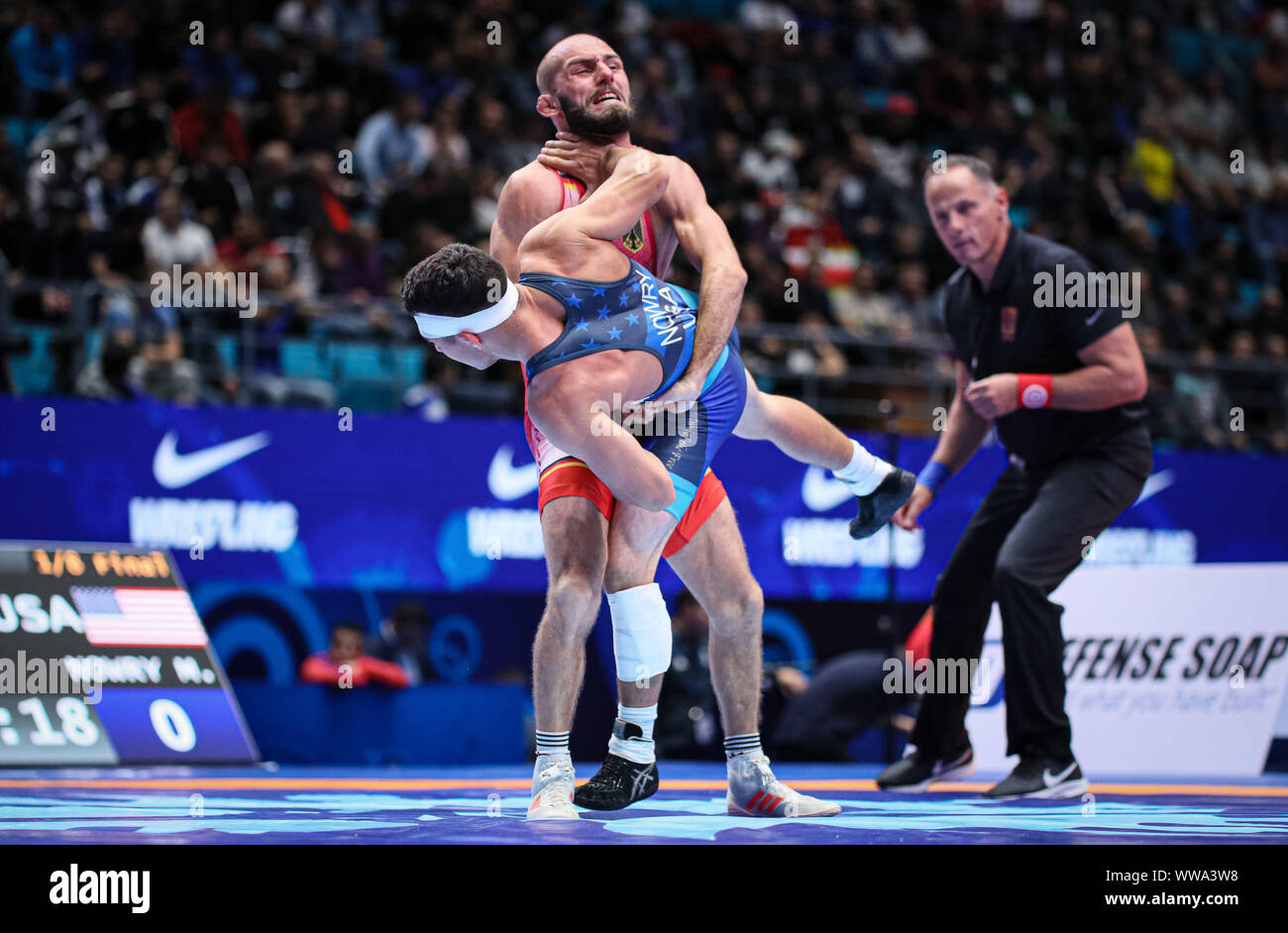 Max wrestling hi-res stock photography and images - Alamy