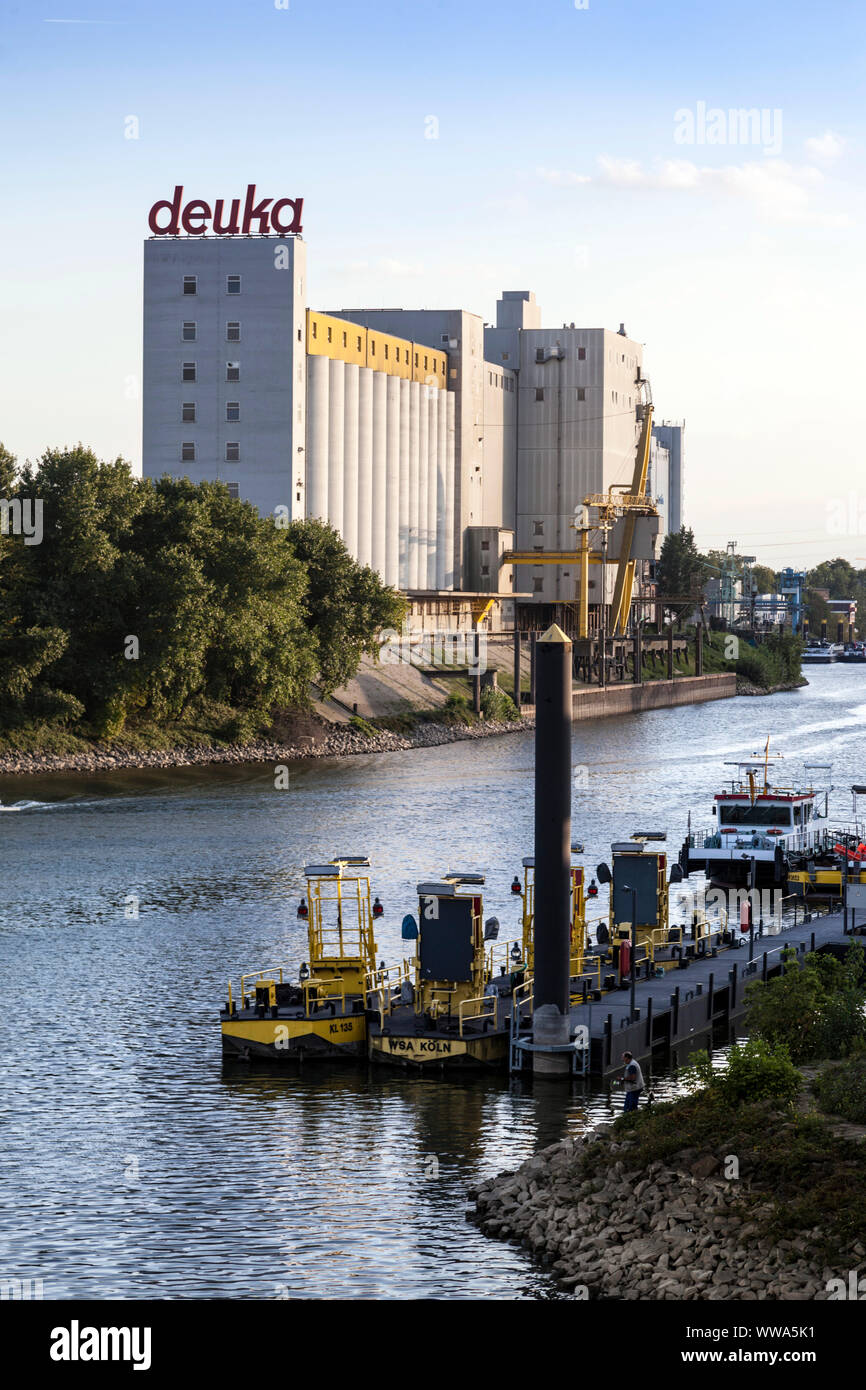 Neuss dusseldorfer hafen hi-res stock photography and images - Alamy