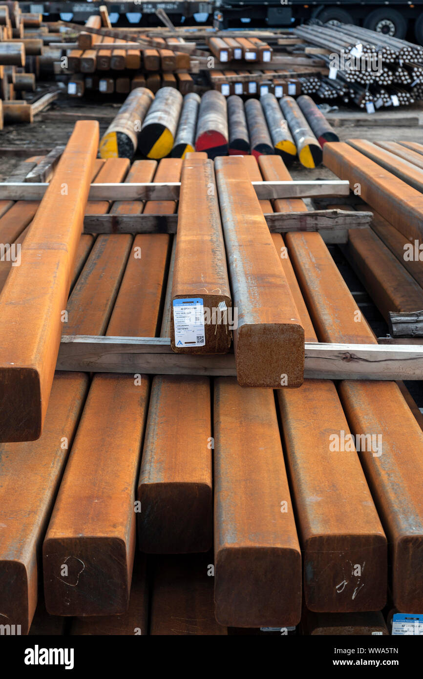 Square profile iron in hi-res stock photography and images - Alamy
