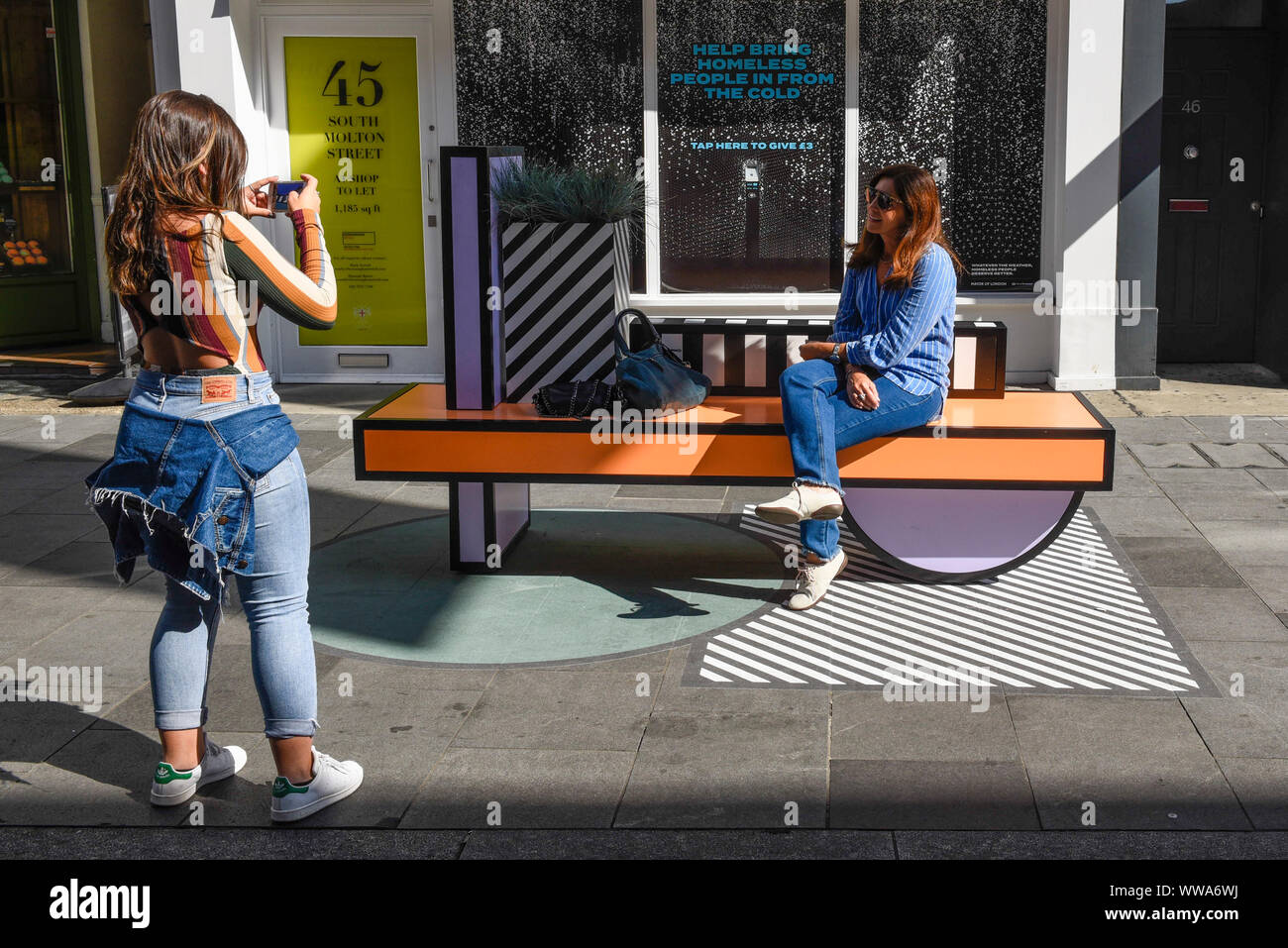 Corridor seat bench benches hi-res stock photography and images - Alamy