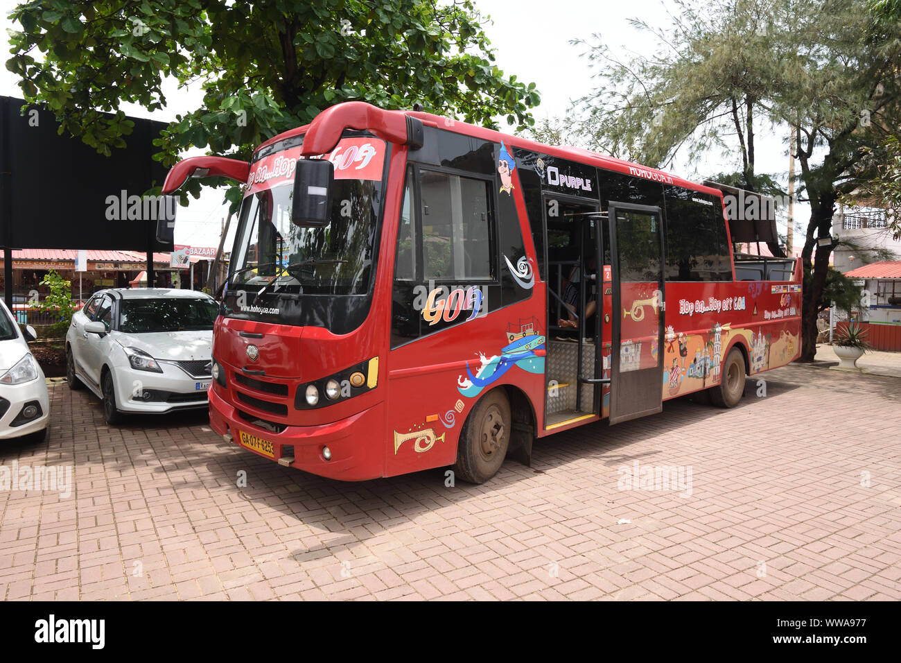Bus goa hi-res stock photography and images - Alamy