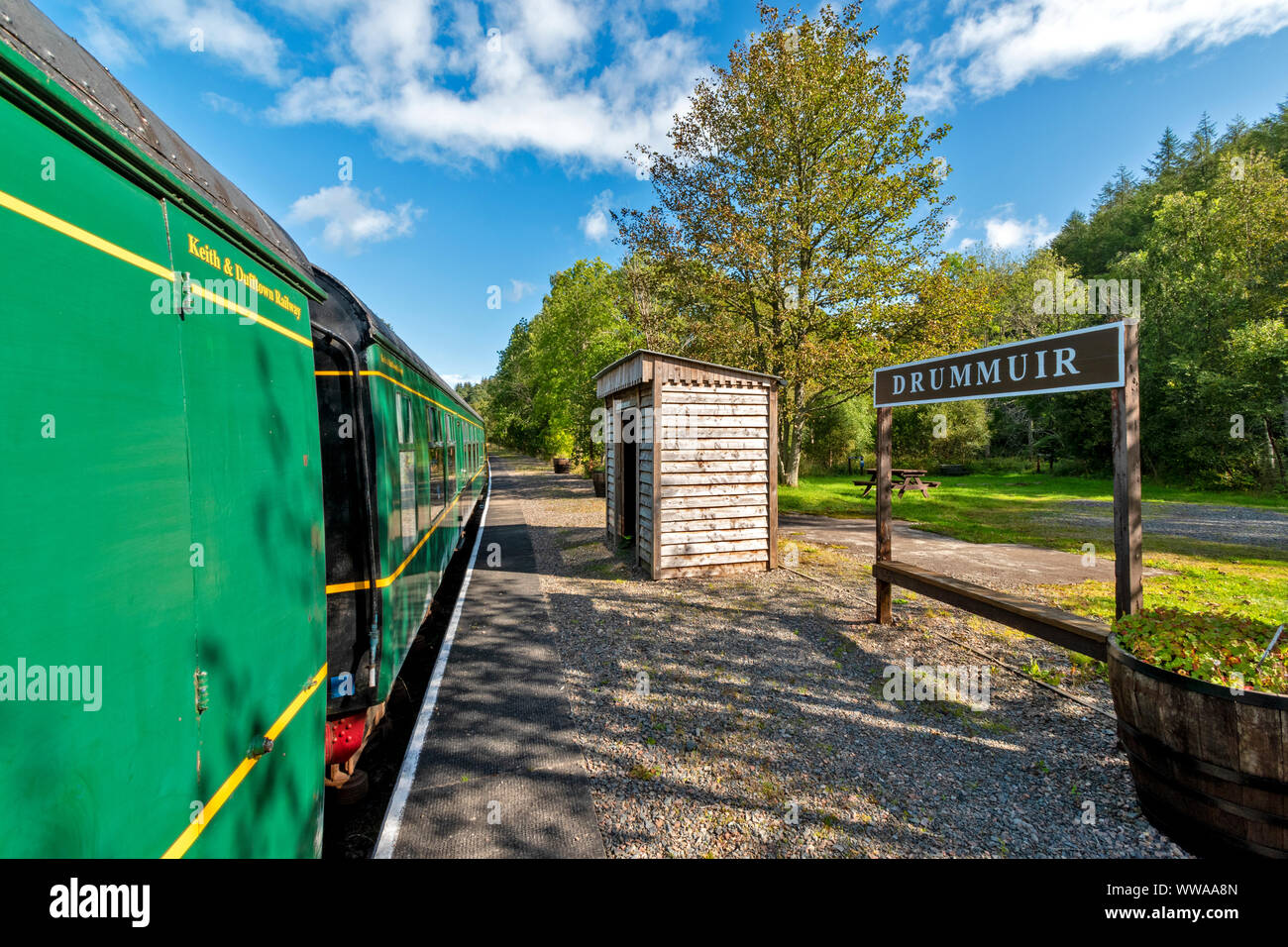 KEITH AND DUFFTOWN RAILWAY THE WHISKY LINE MORAY SCOTLAND TRAIN WAITING ...