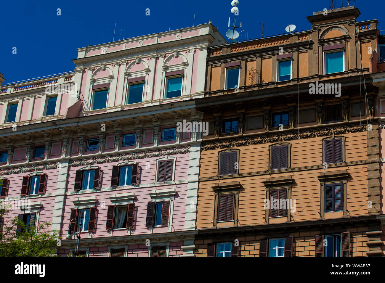 Beautiful architecture of the antique buildings at Rome city center ...