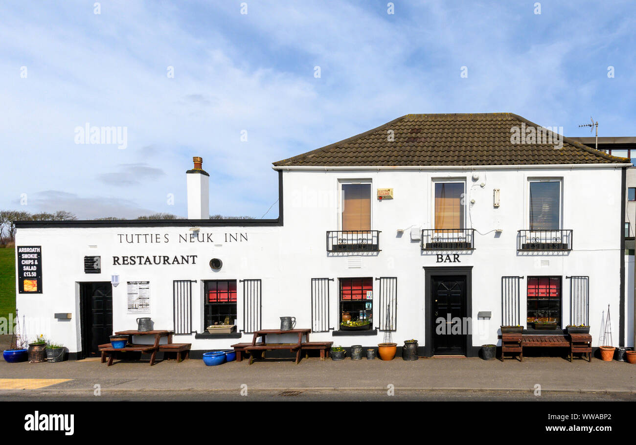 Tutties Neuk Inn, Dundee Road, Gayfield, Arbroath, Scotland, UK Stock ...