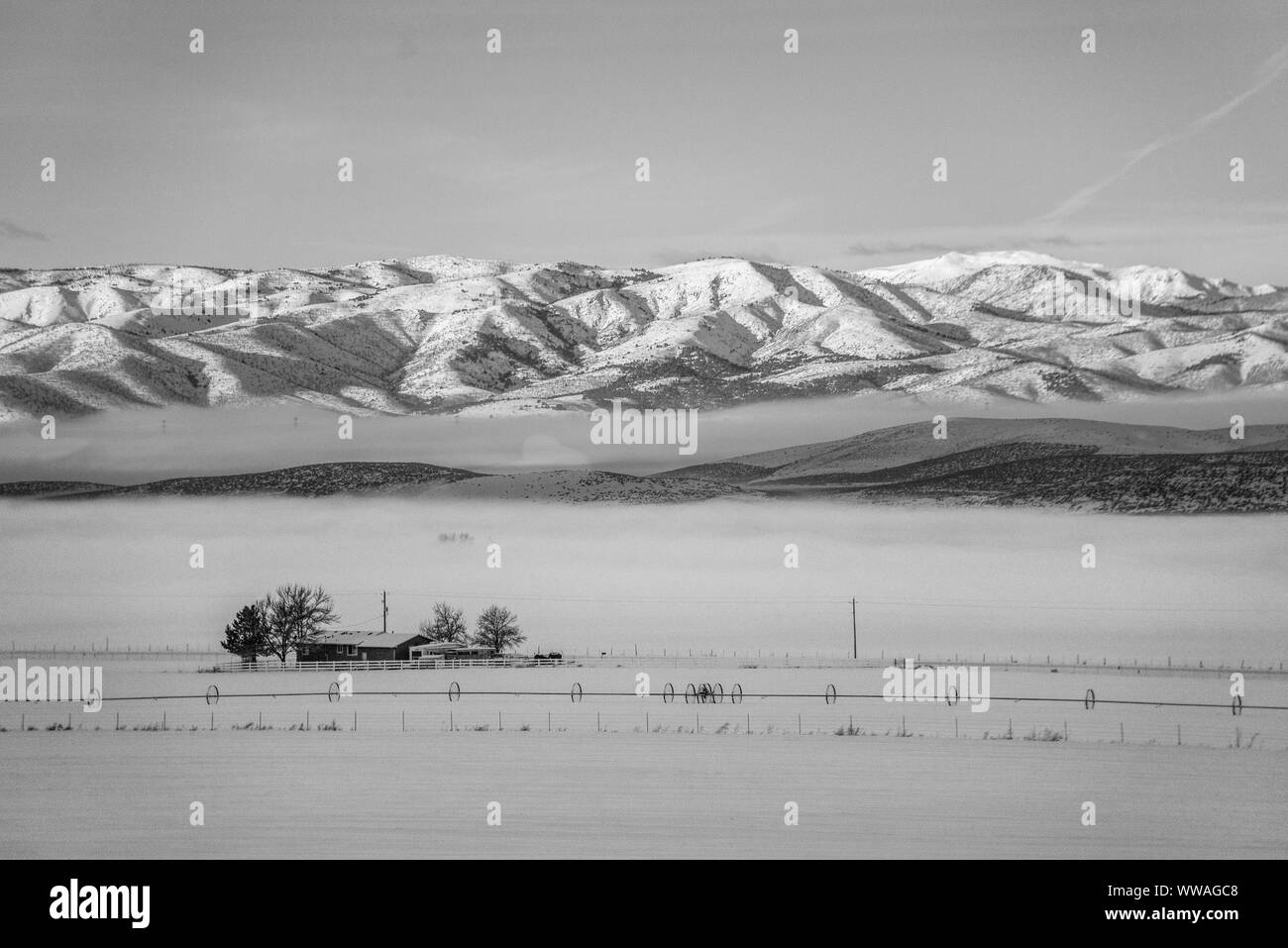 Mountain snowscape Black and White Stock Photos & Images - Alamy