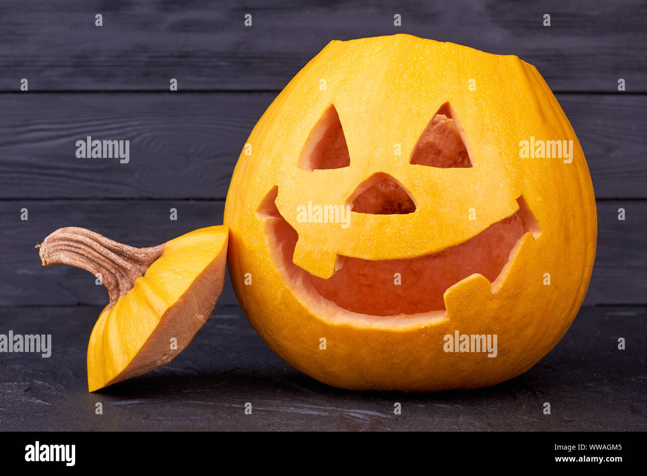 Halloween pumpkin with smiling face Stock Photo - Alamy