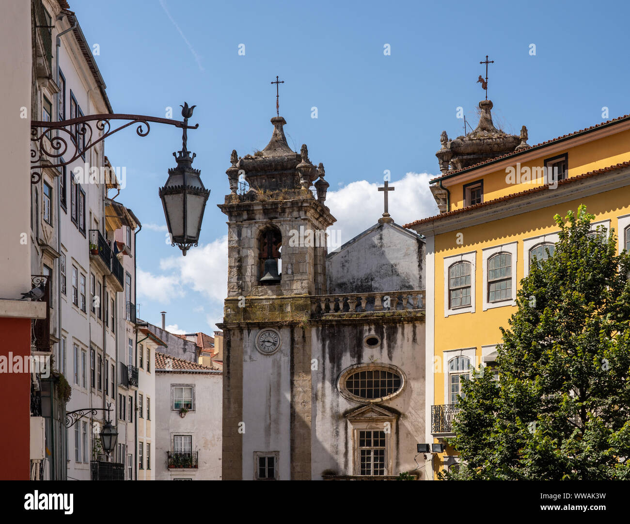Crumbling church hi-res stock photography and images - Alamy