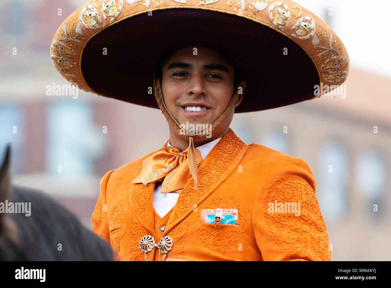 Mariachi man woman hi-res stock photography and images - Alamy