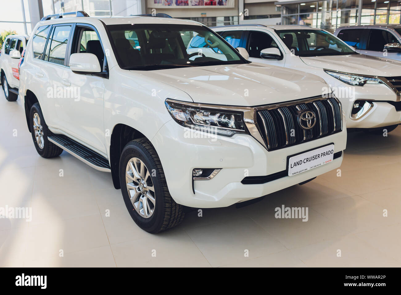Toyota prado white hi-res stock photography and images - Alamy