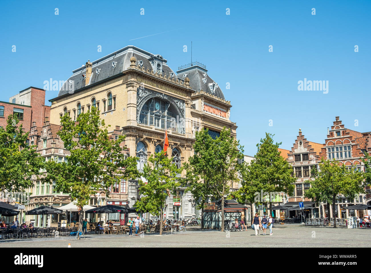 Flemish movement hi-res stock photography and images - Alamy