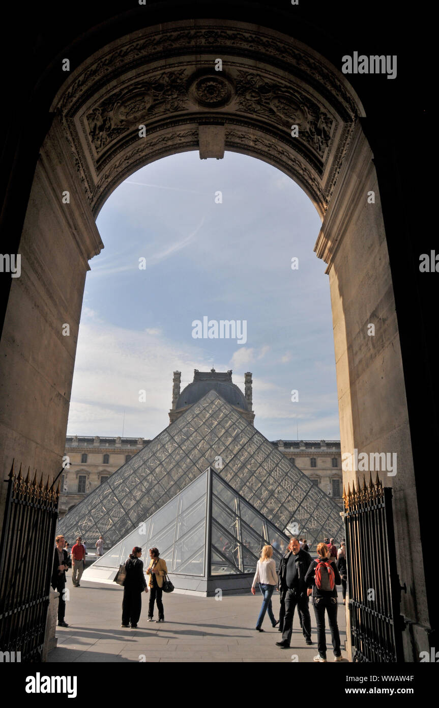 Louvre pyramid structure hi-res stock photography and images - Alamy