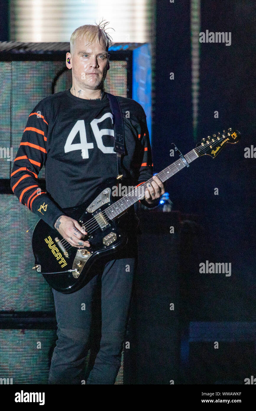 Blink 182 show hi-res stock photography and images - Alamy