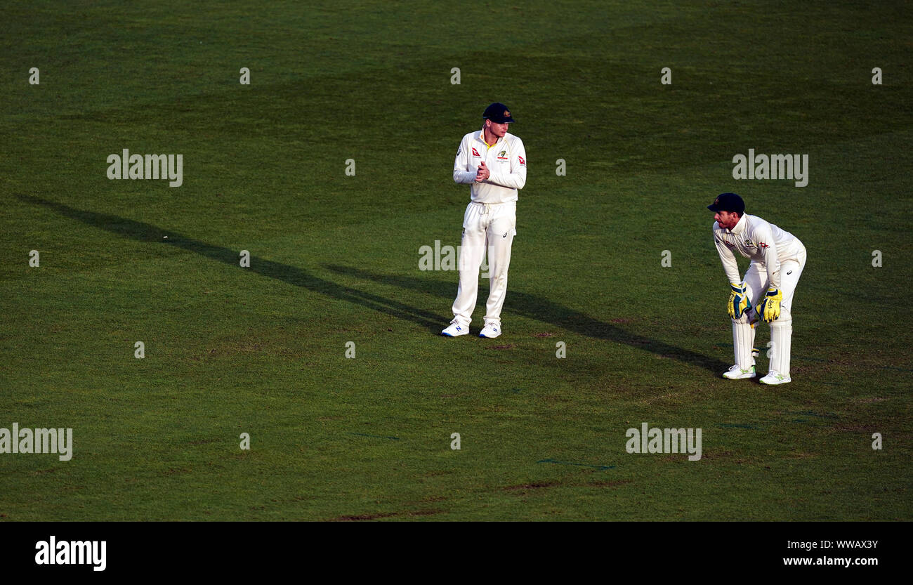 Australia’s captain/wicketkeeper Tim Paine (right) alongside Steve ...
