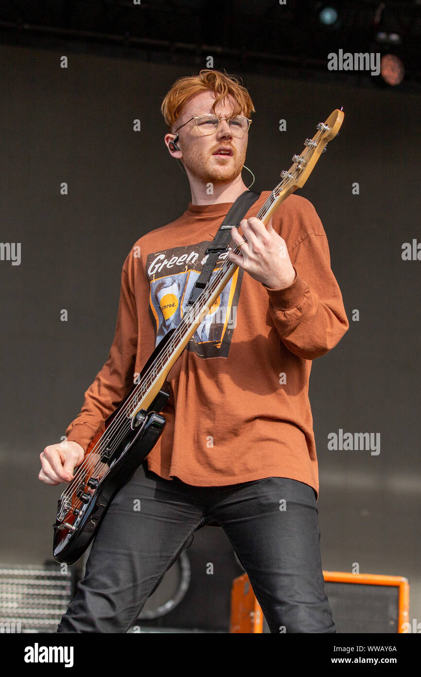 Halling hi-res stock photography and images - Alamy