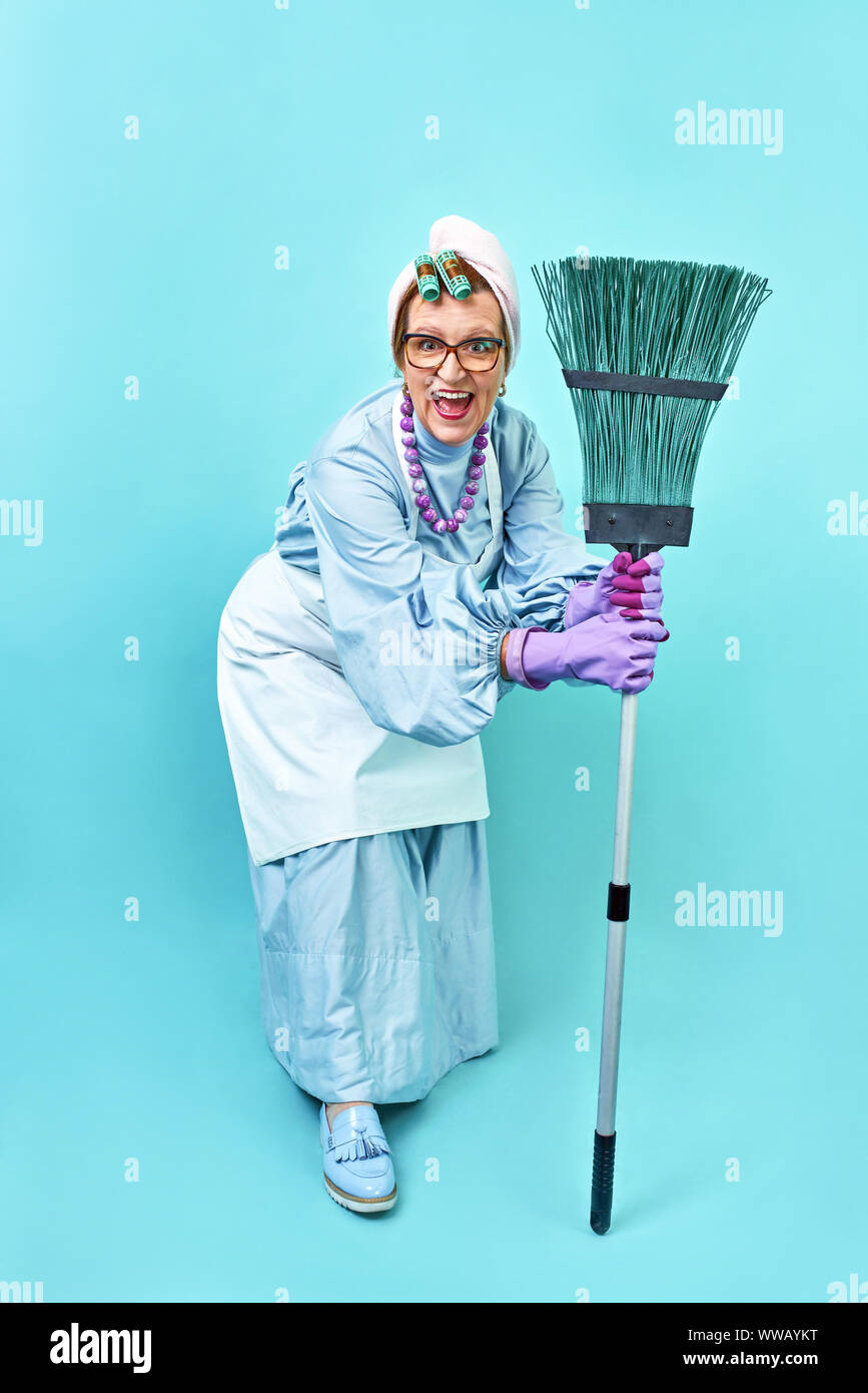 Duster and mature lady hi-res stock photography and images - Alamy