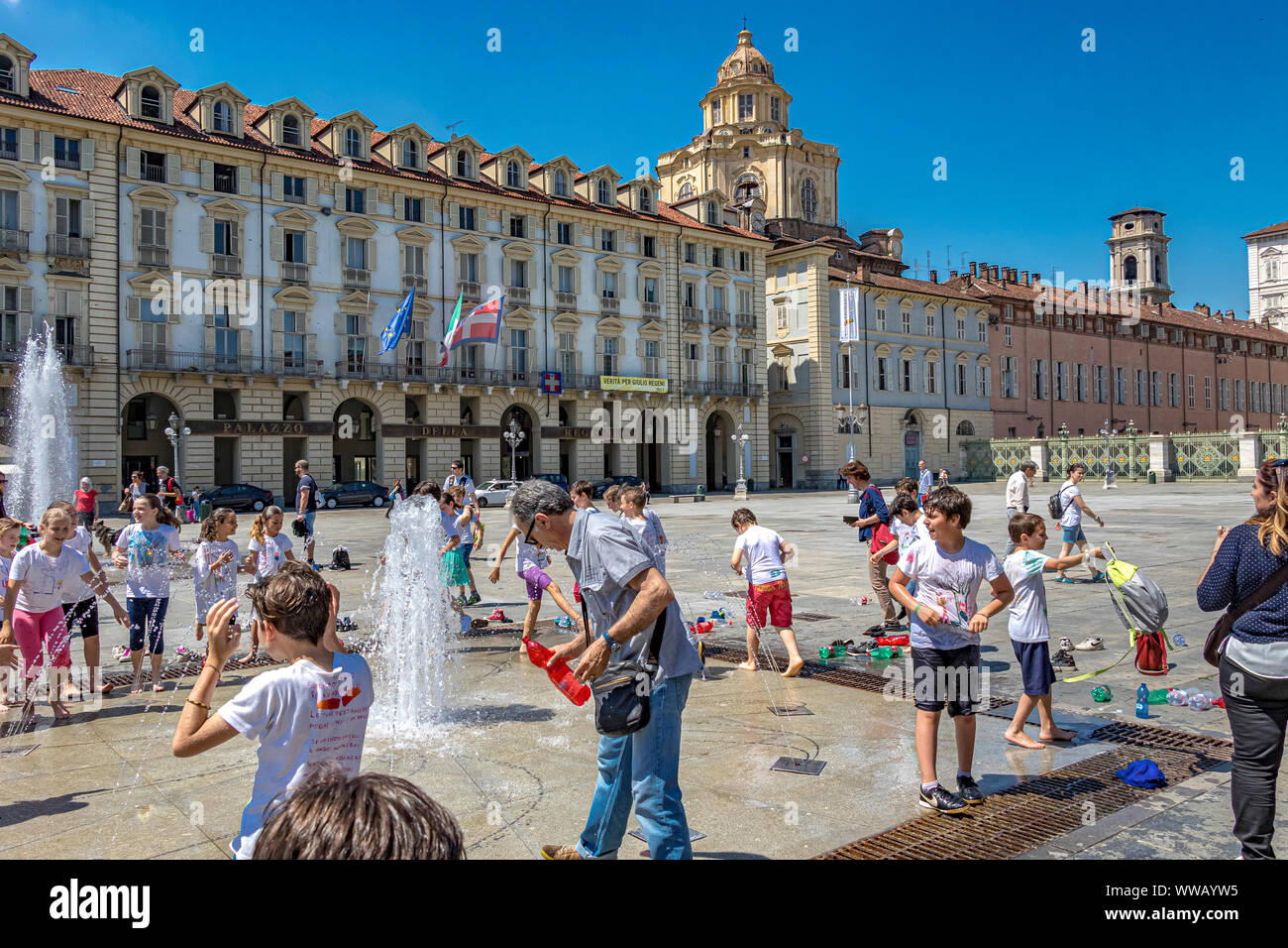 Children playing italy in street hi-res stock photography and images ...