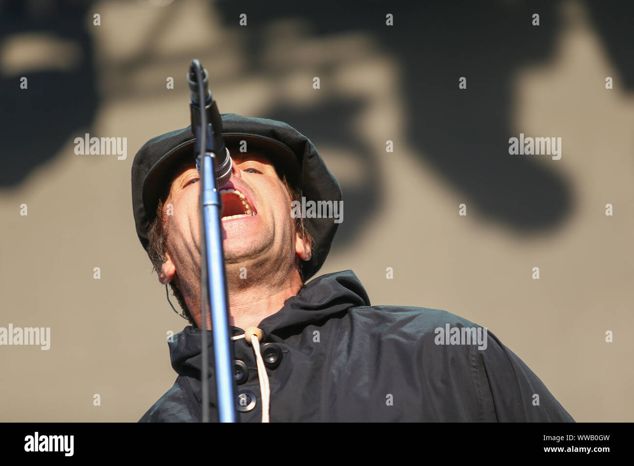 Liam gallagher liam gallagher hi-res stock photography and images - Alamy