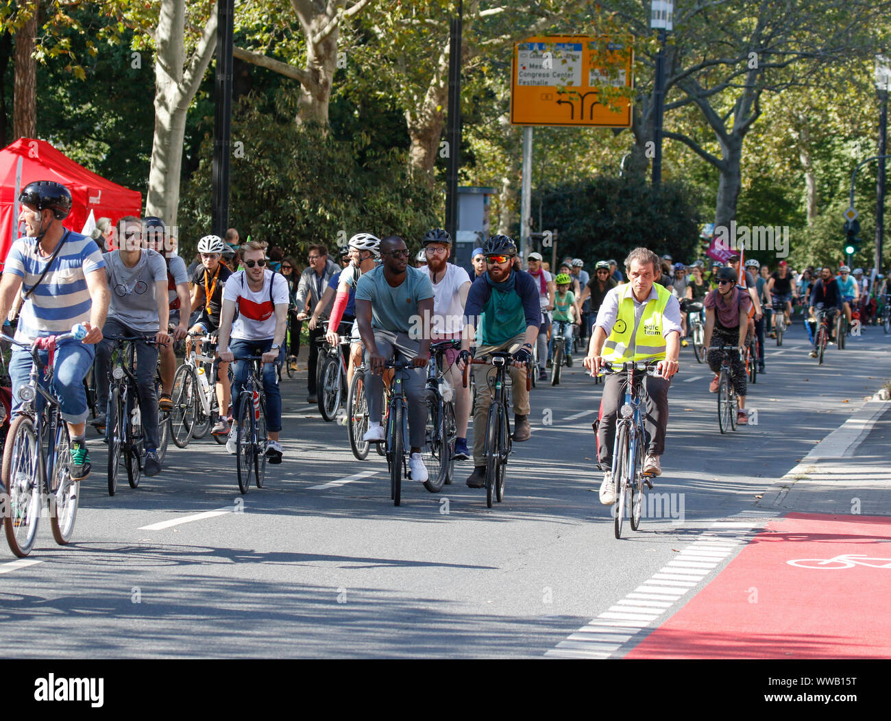 Frankfurt, Germany. 14th September 2019. The bicycle rally reaches the ...
