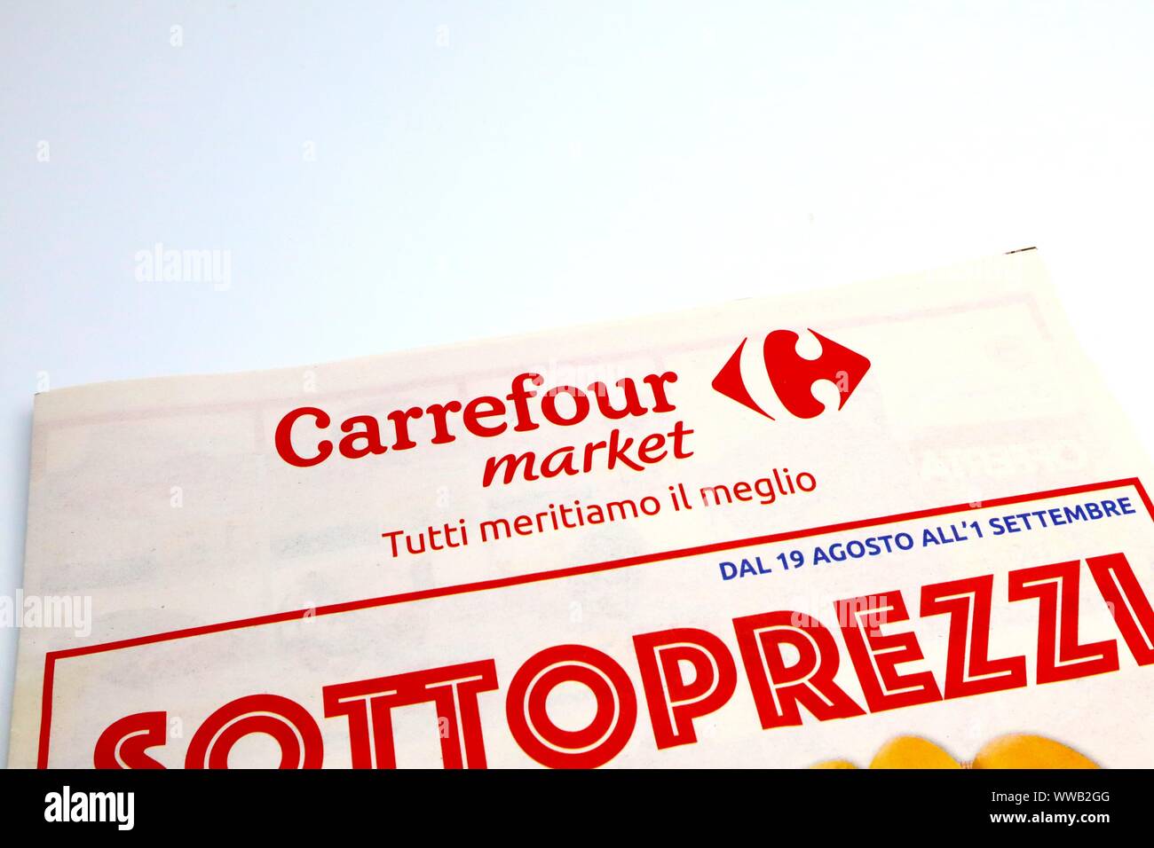 Weekly Ad Flyer of CARREFOUR Supermarket Stock Photo - Alamy