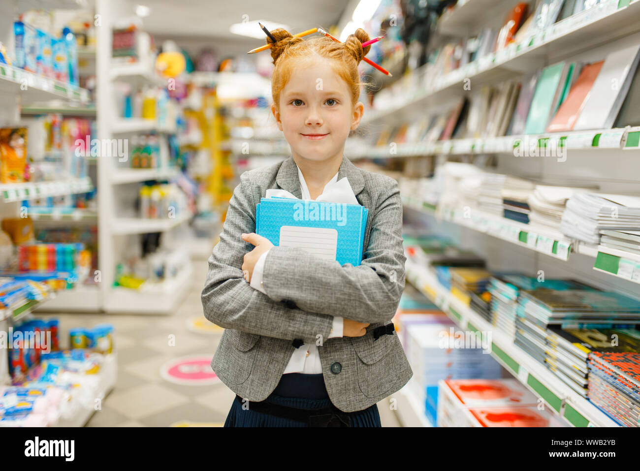Child shop school supplies hi-res stock photography and images - Alamy