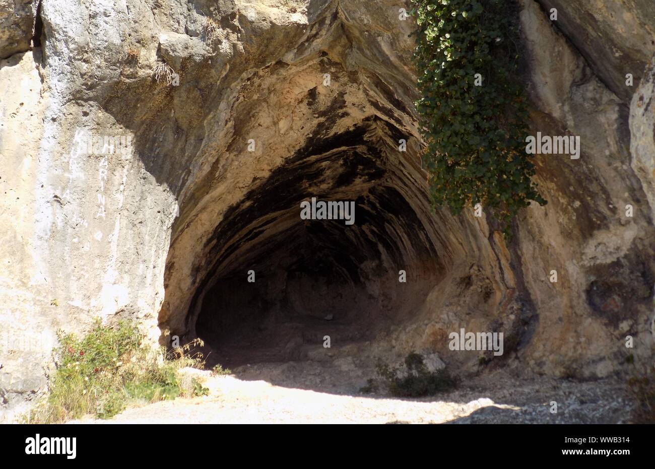 Cave of damianos hi-res stock photography and images - Alamy