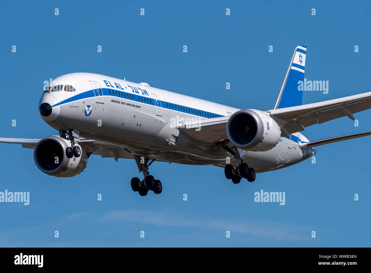 Retro livery aircraft hi-res stock photography and images - Alamy