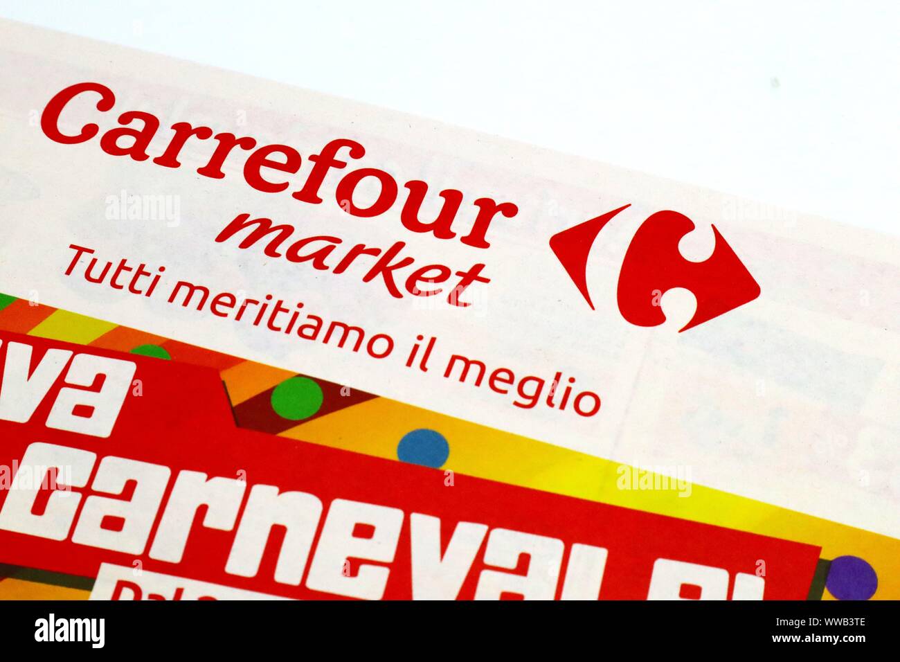 Weekly Ad Flyer of CARREFOUR Supermarket Stock Photo - Alamy