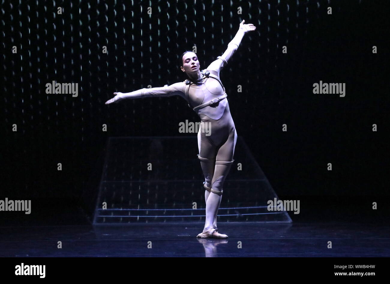 Romanian Ballet High Resolution Stock Photography and Images - Alamy