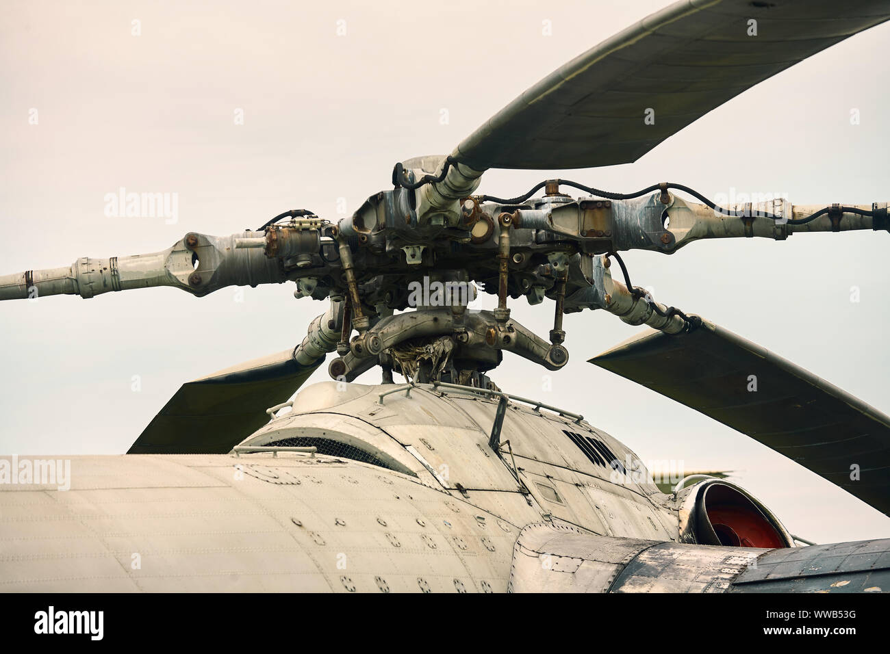 Helicopter with no tail rotor hi-res stock photography and images - Alamy