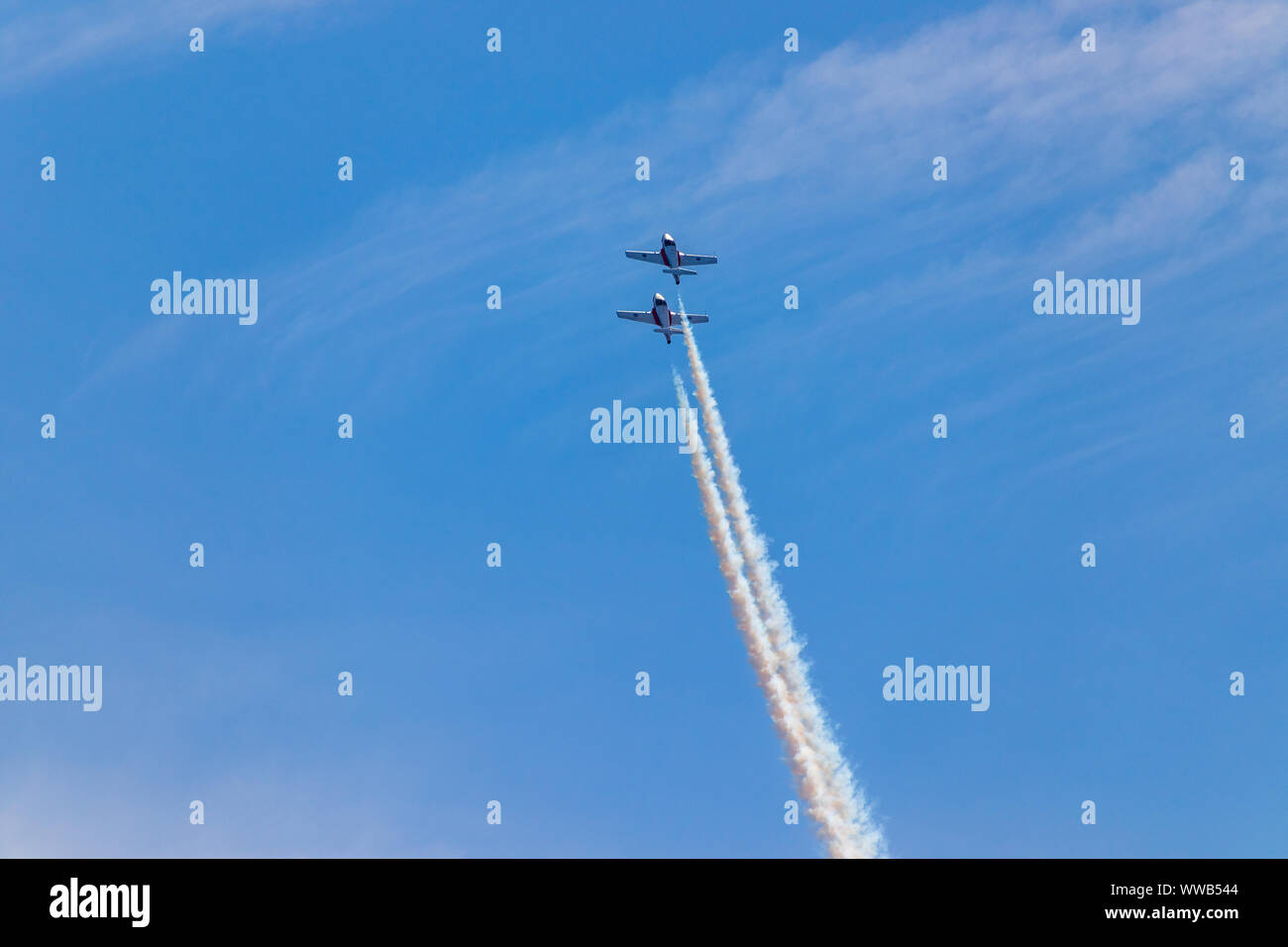 Royal canadian airforce plane hi-res stock photography and images - Alamy
