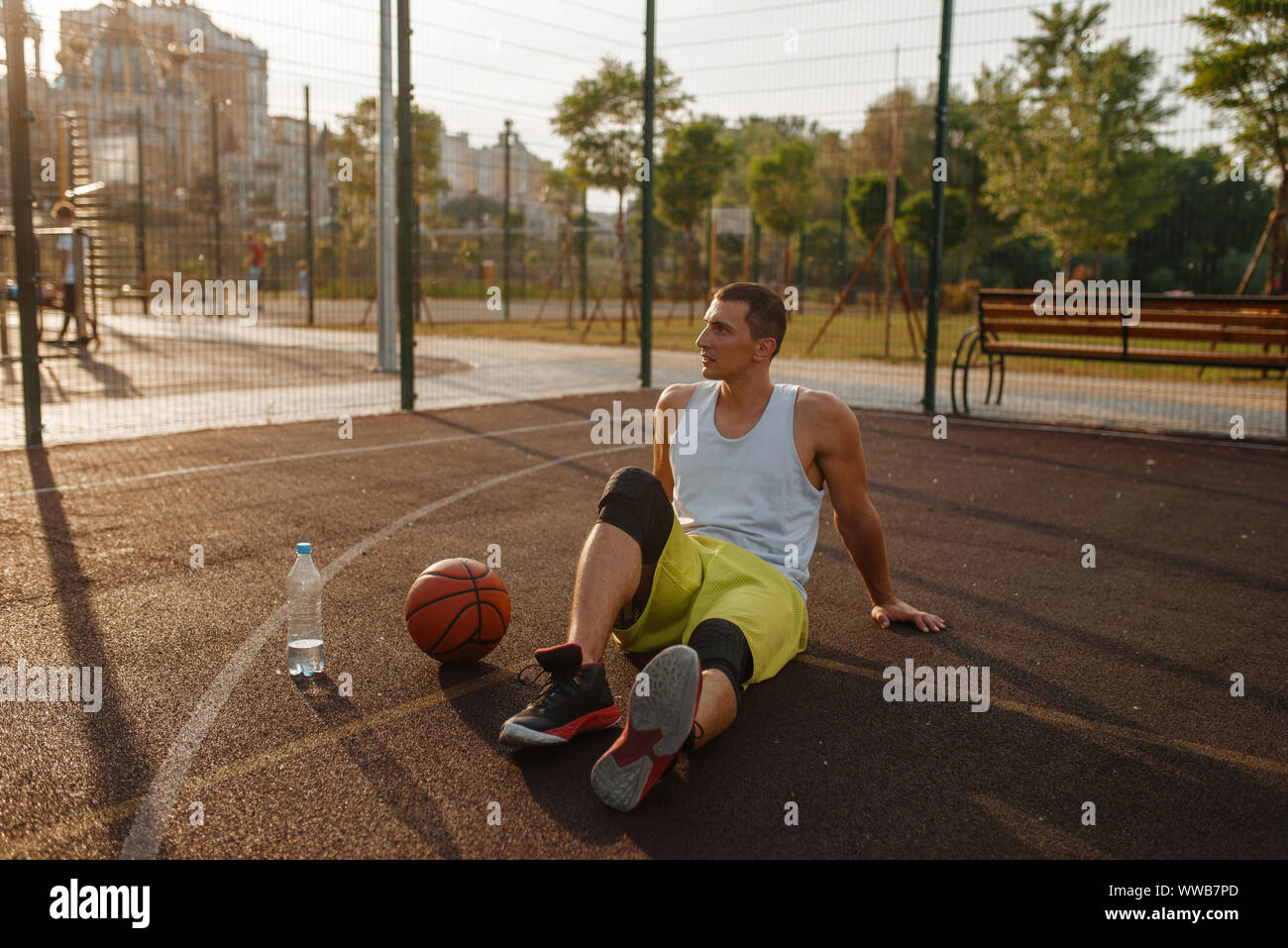 Basketball player drinks water hi-res stock photography and images - Alamy