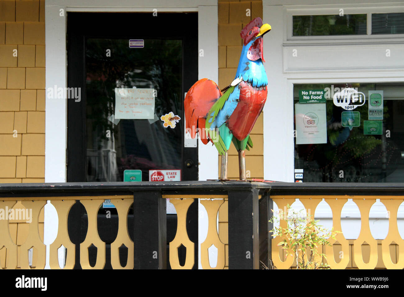 Metallic rooster hi-res stock photography and images - Alamy