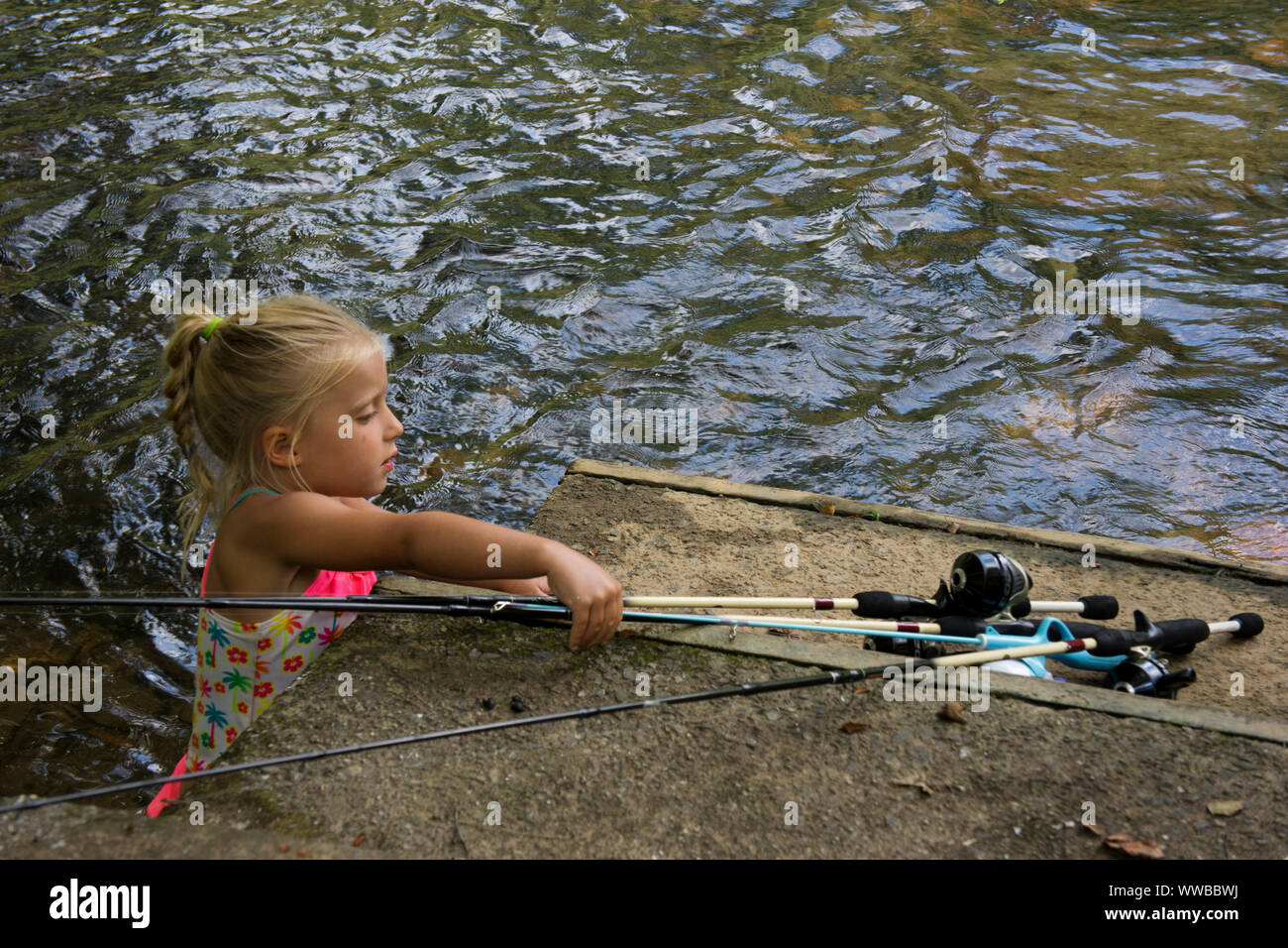 Girl selecting hi-res stock photography and images - Alamy