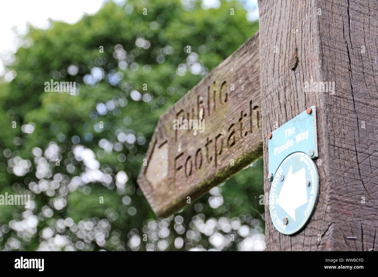 Pendle way sign hi-res stock photography and images - Alamy