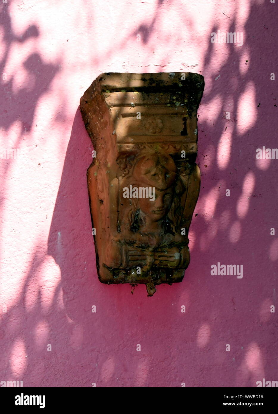 Antefix hi-res stock photography and images - Alamy