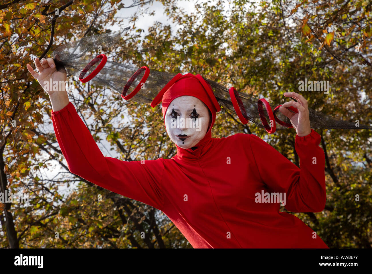 Russian circus clown circus hi-res stock photography and images - Alamy