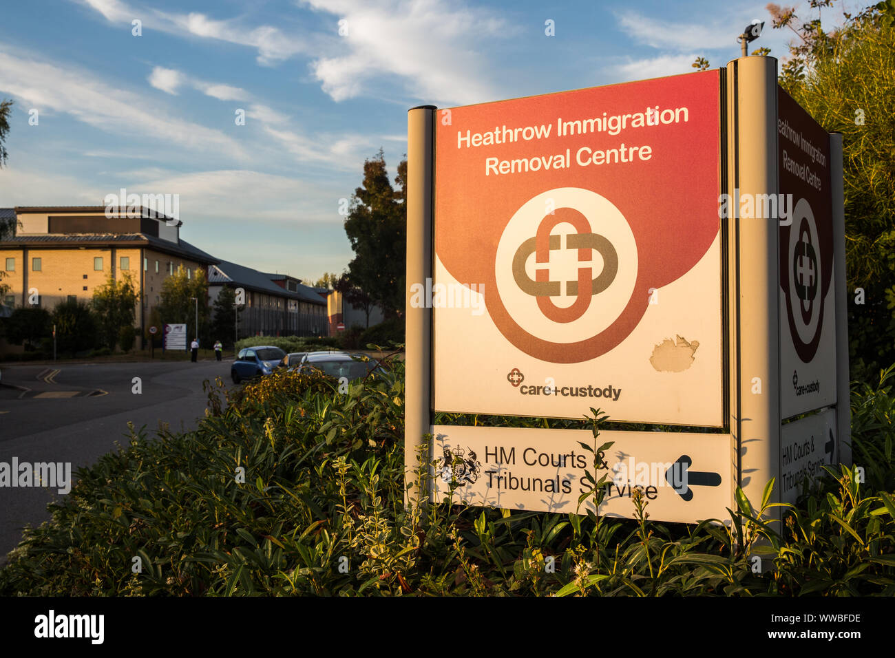 Colnbrook detention centres hi-res stock photography and images - Alamy