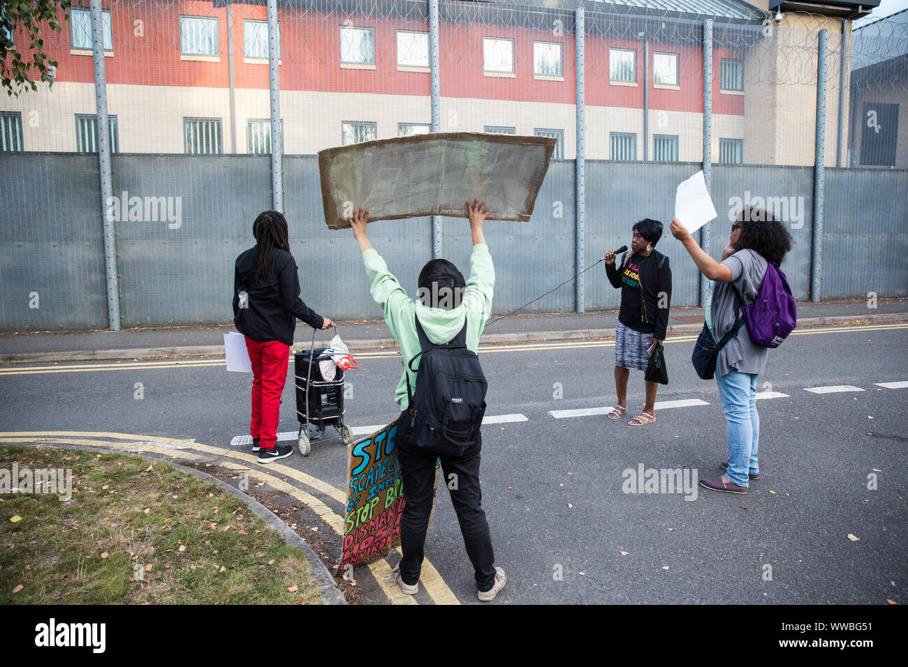 Heathrow immigration removal centre hi-res stock photography and images ...