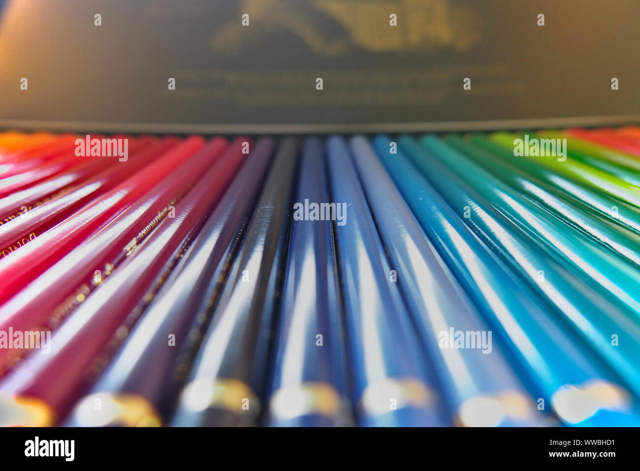 Tin colored pencils hi-res stock photography and images - Alamy