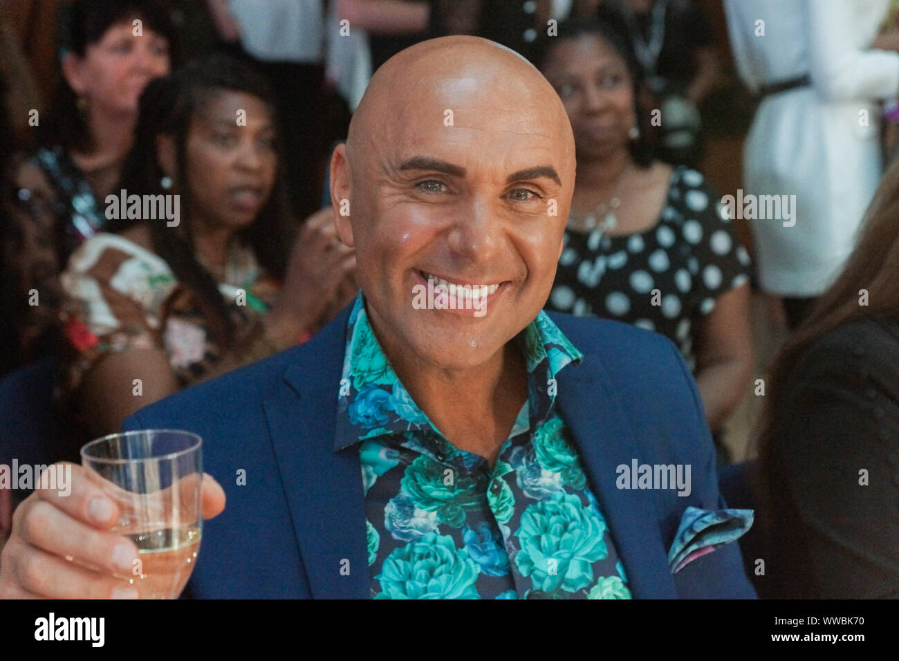 Lookalike simon hi-res stock photography and images - Alamy