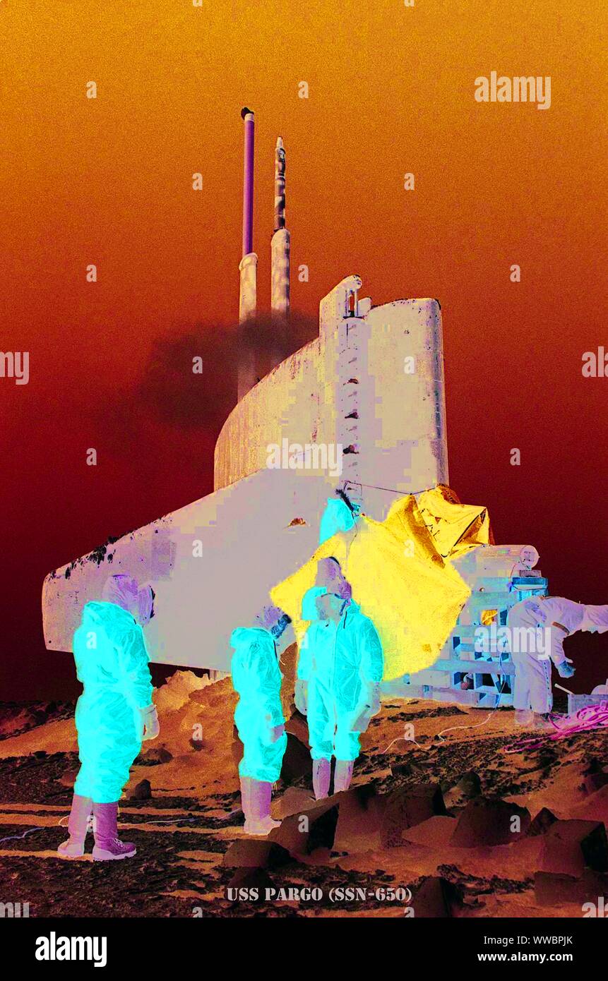 Uss pargo hi-res stock photography and images - Alamy