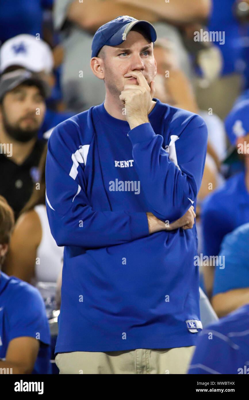 Kroger field hi-res stock photography and images - Alamy