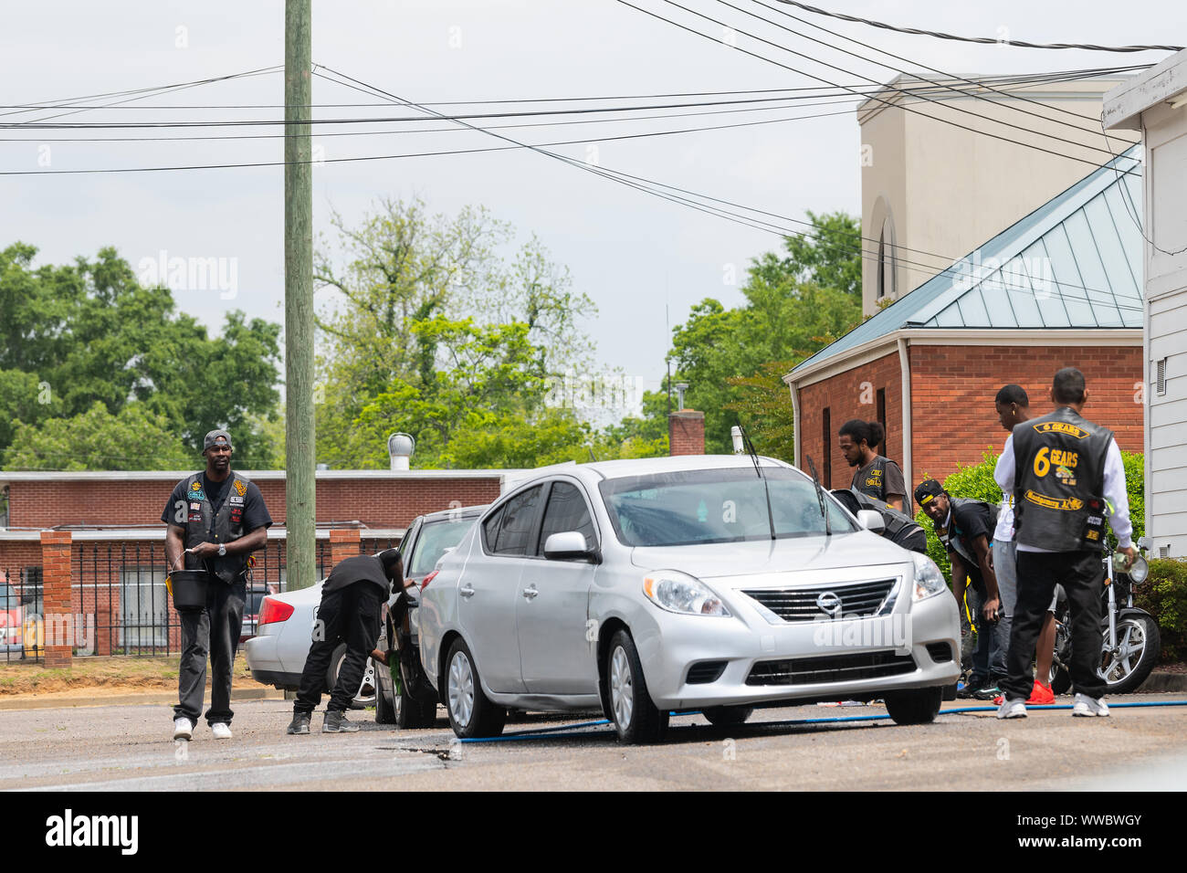 People washing cars car wash hi-res stock photography and images - Alamy