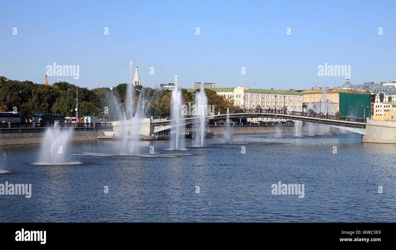 many fountain on river Stock Photo - Alamy