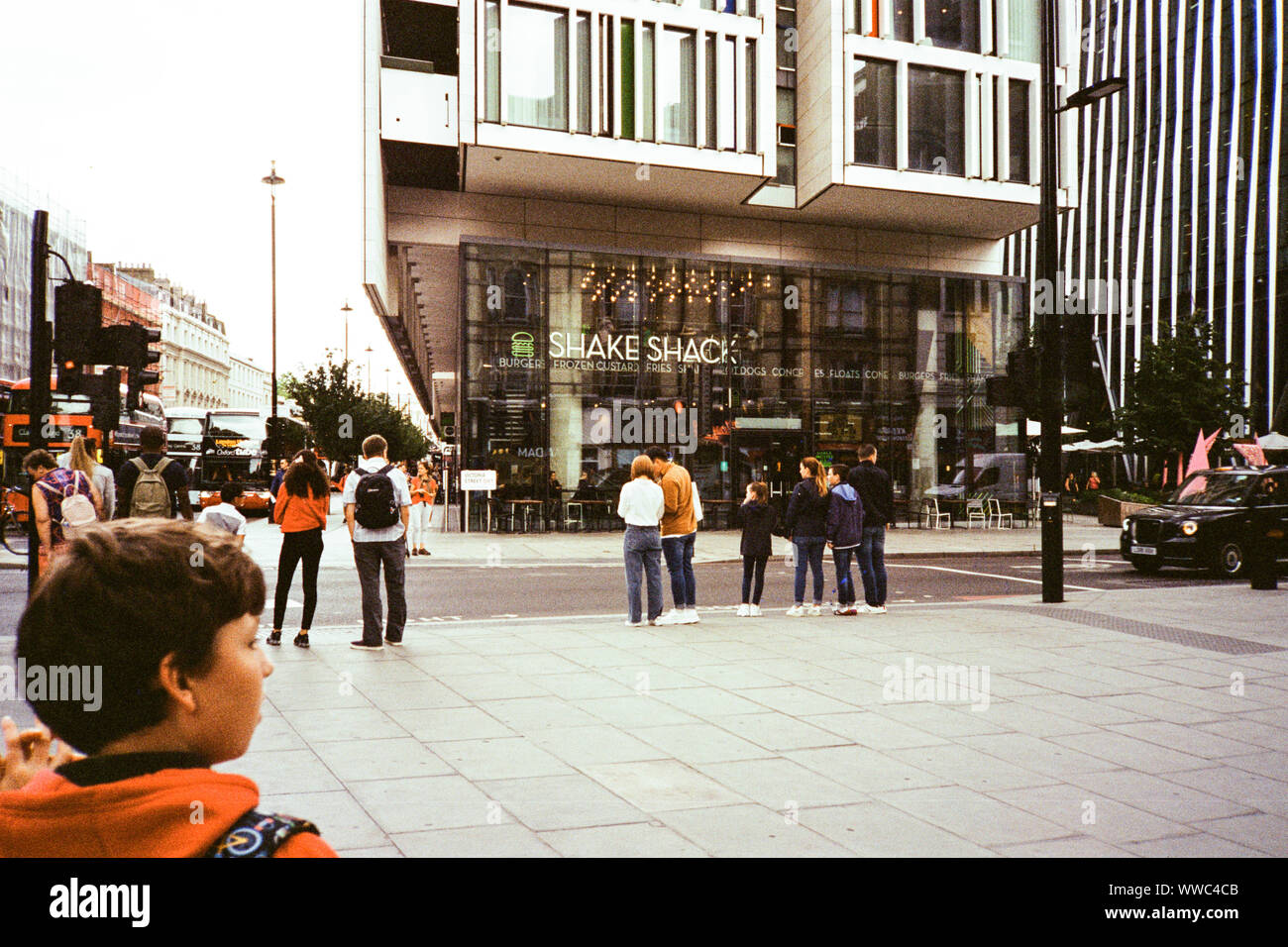 Shake shack london hi-res stock photography and images - Alamy