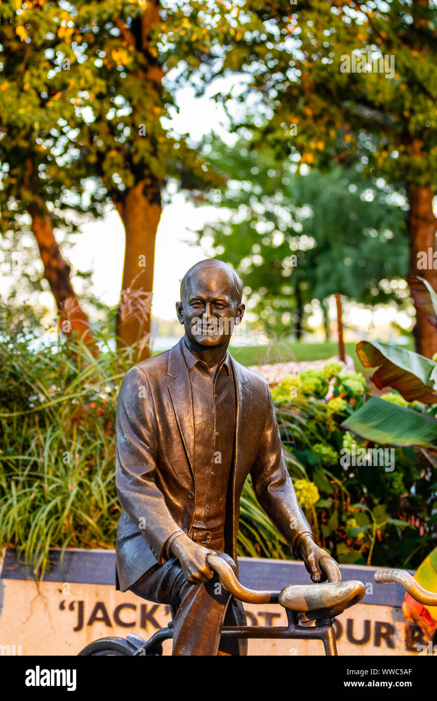 The statue of former NDP and House opposition leader Jack Layton near ...