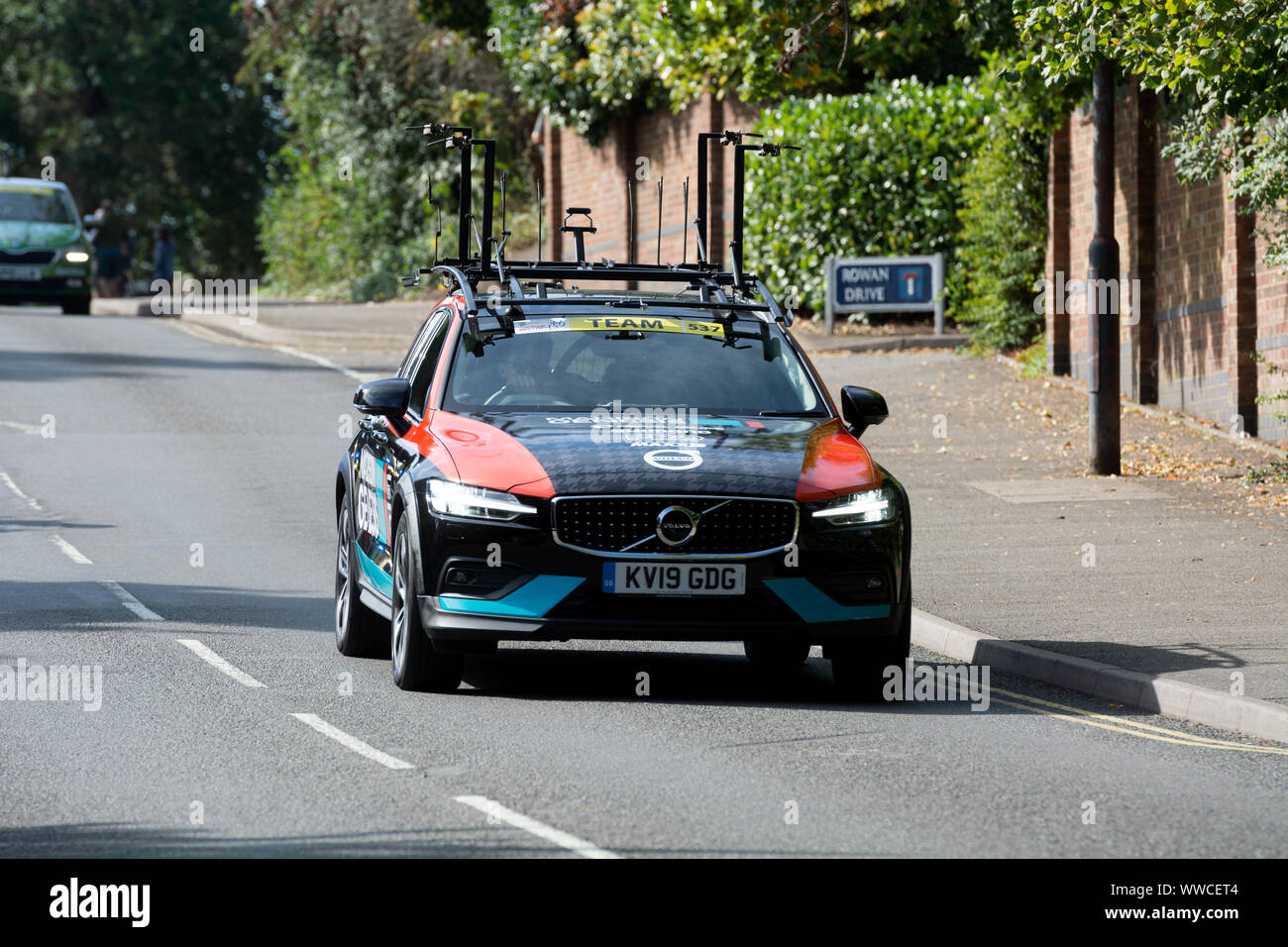 Cycling team car hi-res stock photography and images - Alamy
