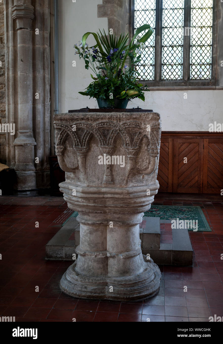 Church font in st andrews hi-res stock photography and images - Alamy